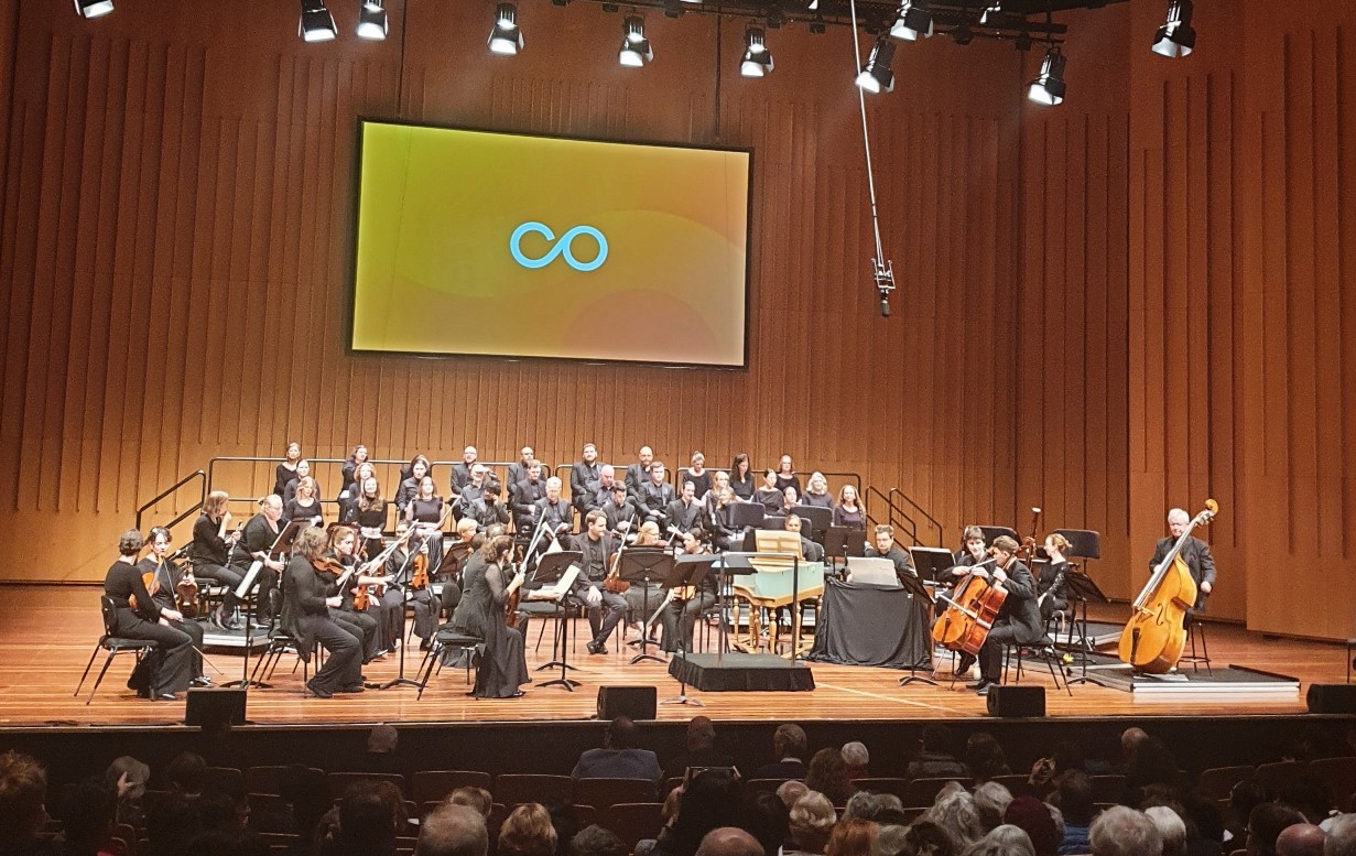 Julie Samaras - Journalist Profile - Intelligent Relations